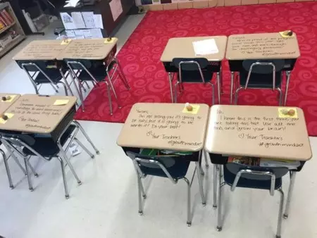 Сите ние би сакале учител кој би оставил вакви пораки на клупите на нашите деца... или на нашите кога учиме