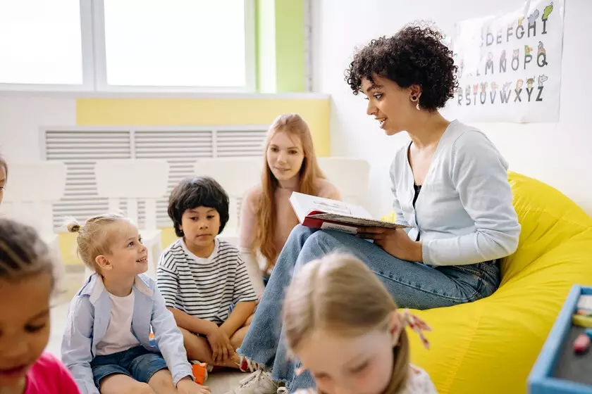 Stimulering av språk og kommunikasjon hos barn med autisme/TE: nøkler til å jobbe med det