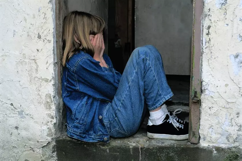 La fessée des enfants affecte leur stabilité mentale à l'âge adulte, conduisant à la dépression et au suicide