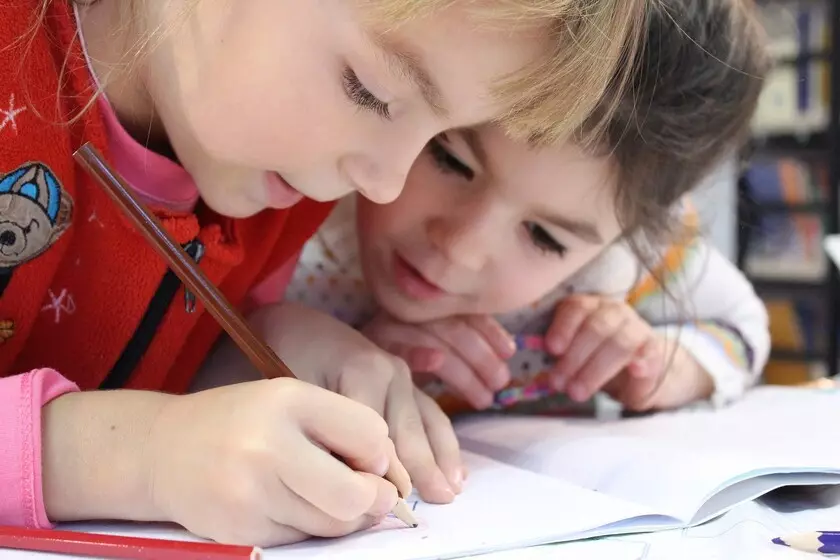 Devoirs : pour ou contre que vos enfants prennent des devoirs ?