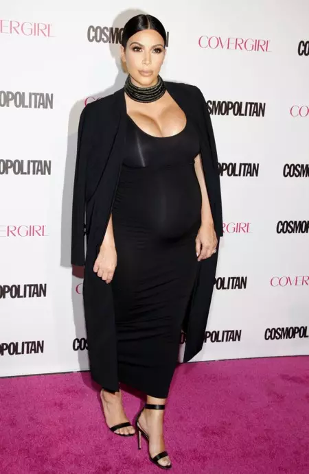 Kim Kardashian a wéi net während Schwangerschaft ze Kleed 15787_10