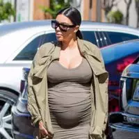 Kim Kardashian Premama Look