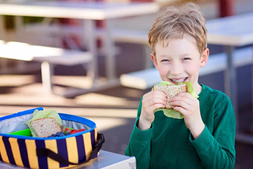 Five easy recipes for snacks and sandwiches for school, one for each day of the week