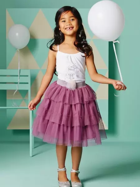 Balerina kecil: mode romantis dan halus 16435_17