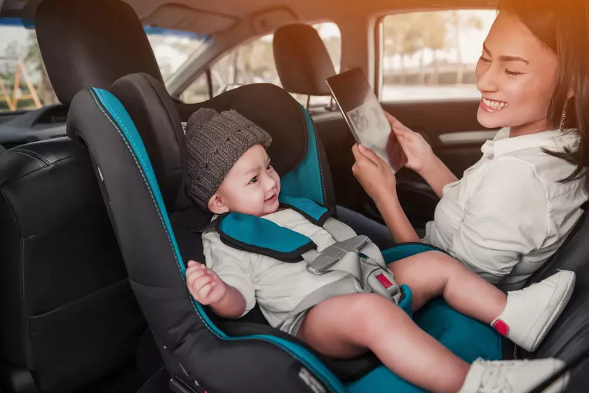 69 modèles de sièges auto dos à la route de la naissance à 25 kilos : le moyen le plus sûr de voyager