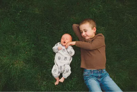 The infinite tenderness that only a baby and his brother can transmit in 27 images 18851_50