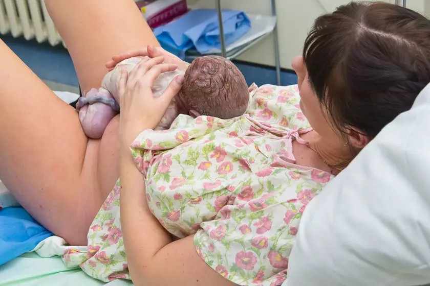 Ko otrok ob porodu trpi zaradi pomanjkanja kisika: vzroki, posledice in rešitve