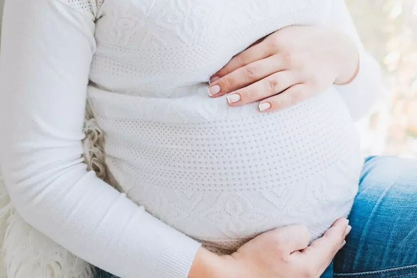 Hamil di bulan Juli: pro, kontra, dan kapan bayi Anda akan lahir