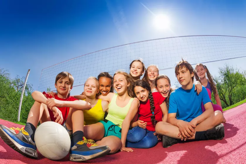 Sport in adolessensie: wat is die voordele daarvan en hoe kan ons die beoefening daarvan onder ons kinders bevorder
