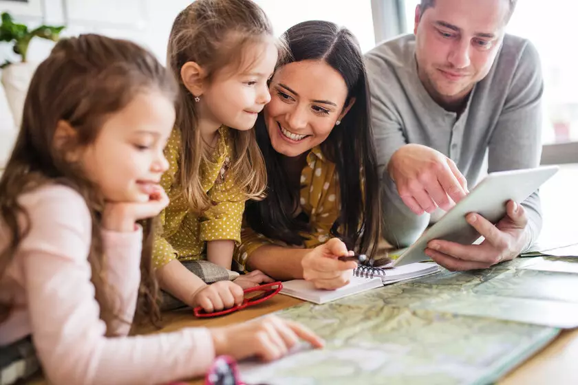 Družinska potovanja: velike koristi za otroke, da uživajo v tej izkušnji