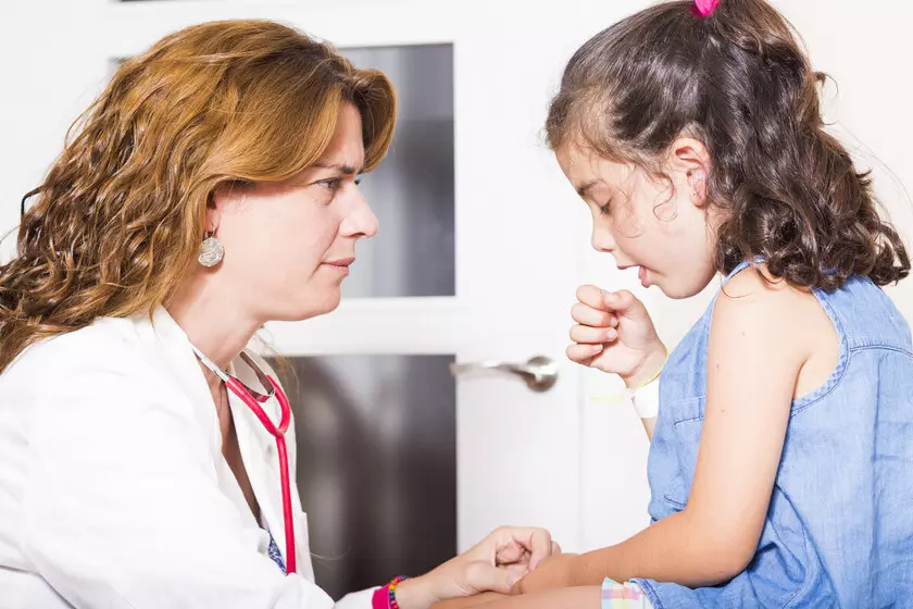 Pneumonia em bebês e crianças: quais são os sintomas e como é tratada