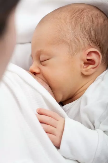 11 myths about breastfeeding that we must banish once and for all