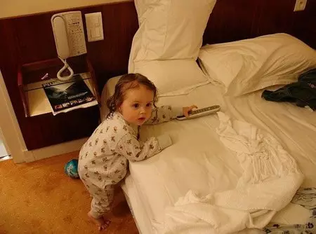 Baby på hotellet