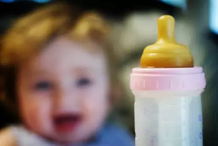 baby-with-bottle2.jpg