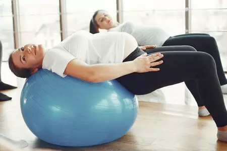 pilates bal tijdens de zwangerschap