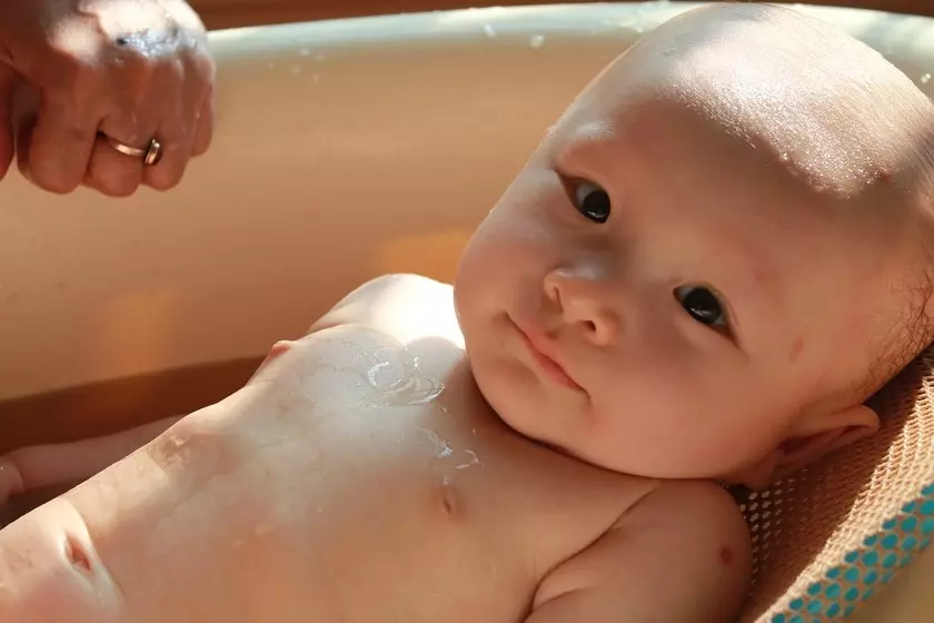 A baba fürdetése vacsora előtt vagy után?