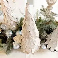 Božićna drvca od kartona