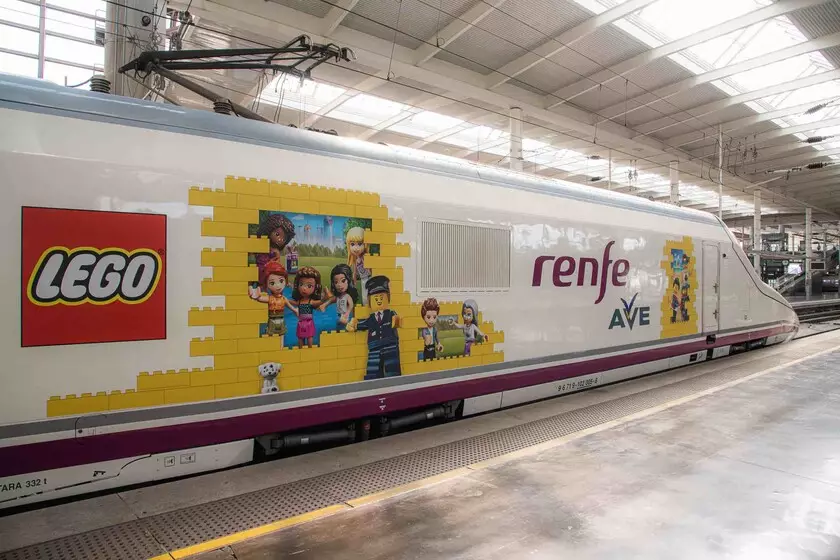 Ang Lego Group ug Renfe naghiusa sa mga pwersa karong ting-init aron sa pagtanyag sa mga pagbiyahe sa pamilya nga puno sa kalingawan