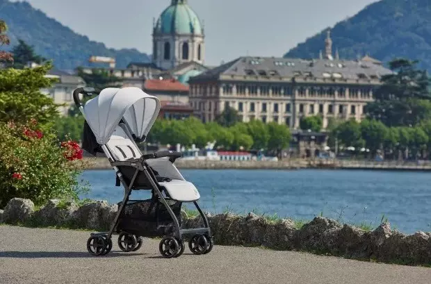 Fresh, light and foldable: the 15 best strollers for the summer holidays 2018