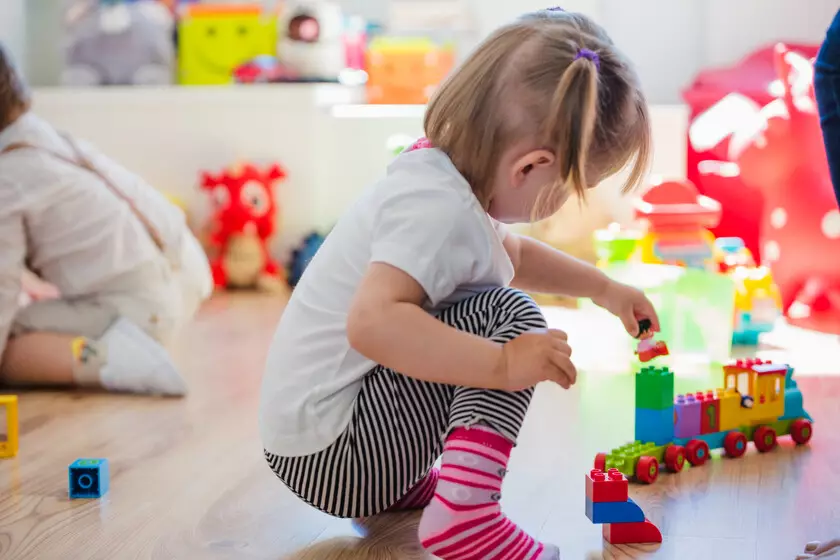 Παιχνίδια και δραστηριότητες για την τόνωση της ανάπτυξης παιδιών από 2 έως 3 ετών