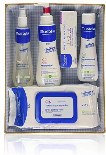 Mustela Bébé - сина корпа - Eau de Cologne + Hydra Bébé + витаминска бариера крем + Dermo Nettoyant + марамчиња - 1 пакување, една големина