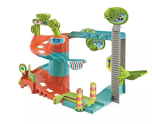 Clementoni-17404 - Baby Fun Garage - Sustainable baby toy mula 18 buwan