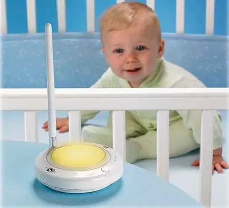 Užtikrinkite savo kūdikio saugumą su šviesos ir garso domofonu