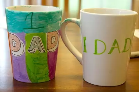 Vyzdobený pohár remesiel na Deň otcov