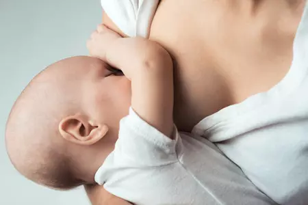 Breastfeeding-to-prevent-CMPA
