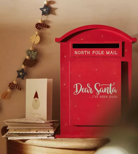 Зул сарын баярын шуудангийн хайрцаг