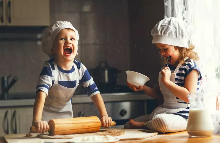 Apakah anak Anda termasuk pemilih makanan? Lima cara untuk membuat makanan lebih menyenangkan dan sehat 7188_5