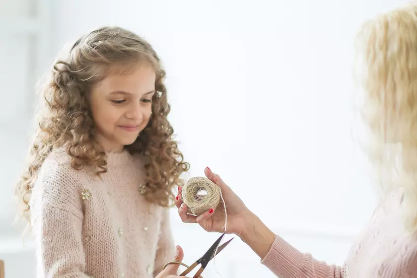 Neuf conseils pour prendre soin des cheveux bouclés des enfants