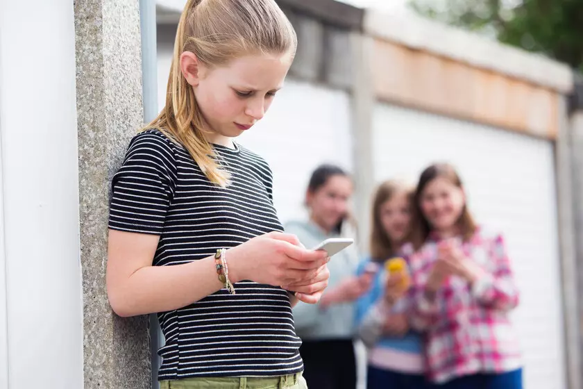 Ua taofi e le Facebook le fuafuaga e faʻalauiloa Instagram Kids ina ua uma faitioga