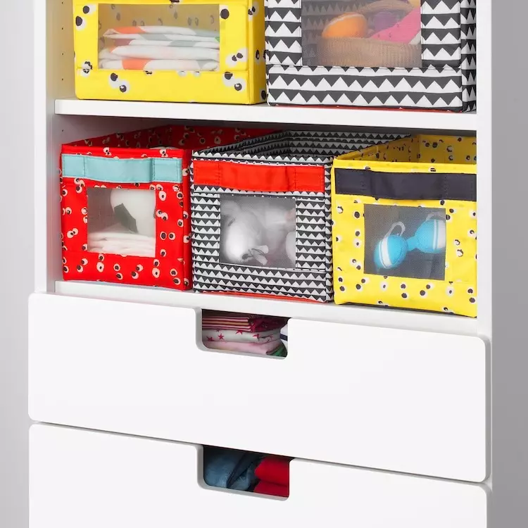 Multicolored box to organize clothes or toys