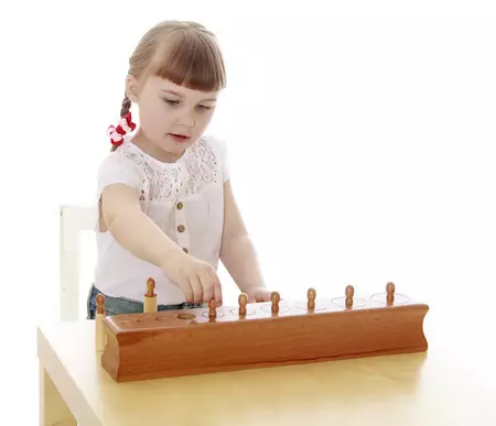 ກະບອກສູບ montessori