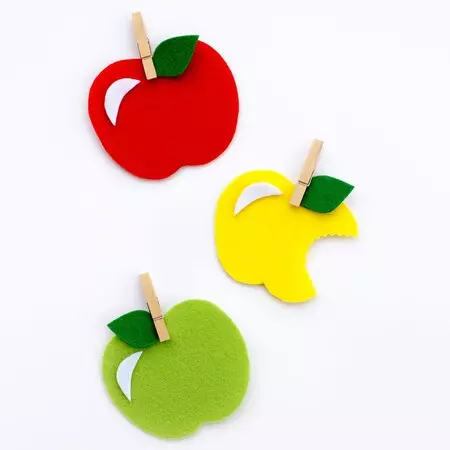 Felt Apple Craft 1