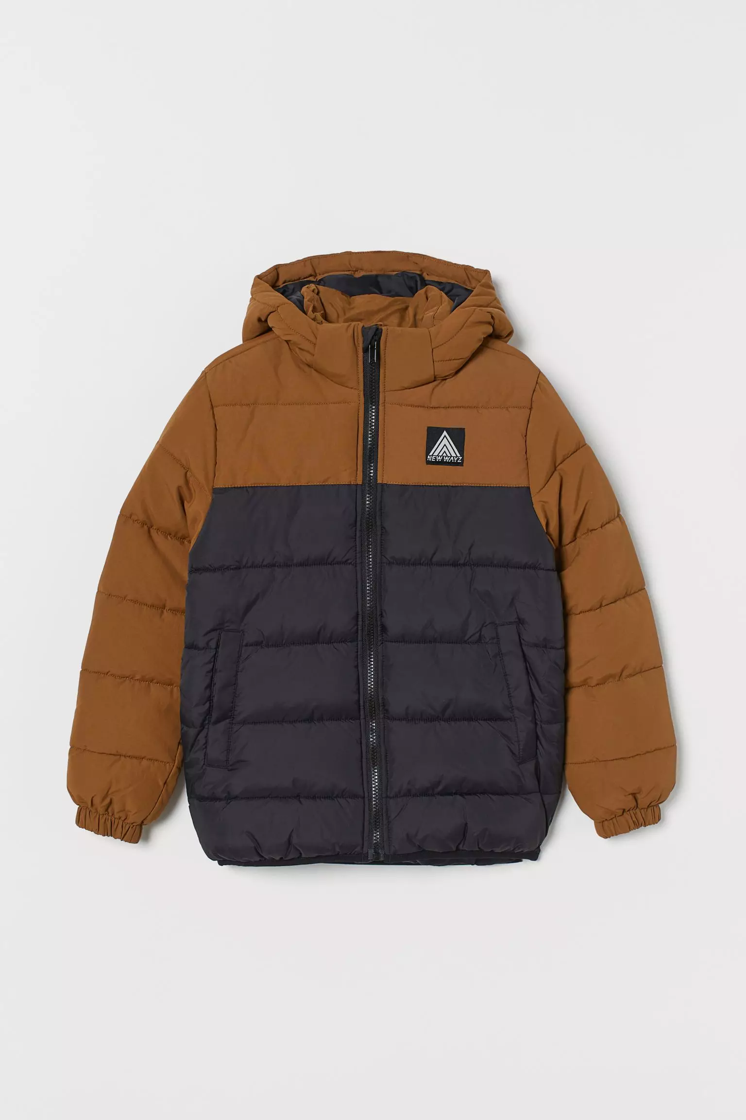 Naka-hood na puffer jacket