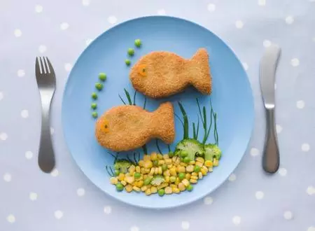 Assiette de poisson pour enfants
